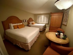 Candy Cane Inn Review - The Best Hotel Near Disneyland - Magic Guidebooks
